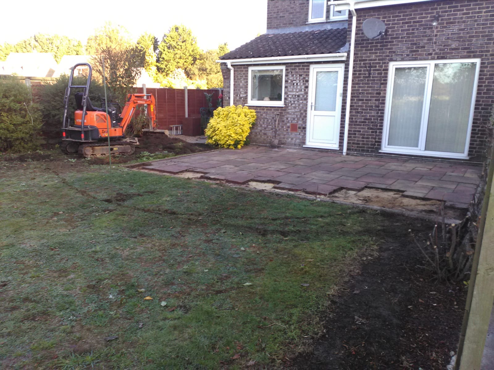 Past Gardening, Fencing & Groundwork Projects By Love To Landscape ...